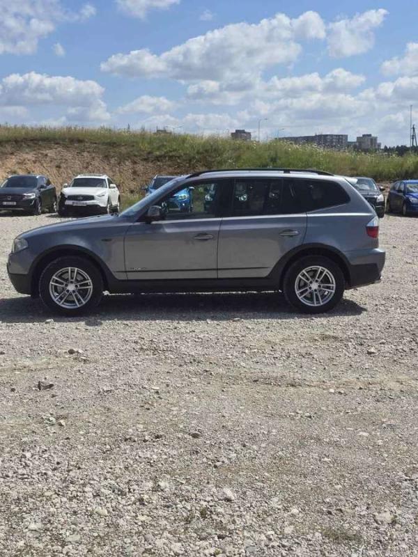 Pelēks BMW X3 2010 Viļņa, ar dzinēja tilpumu 2.00 L un nobraukumu 355 tūkst. km par 4500 €, foto 1 vietnē AUTOMOTO.COM.LV