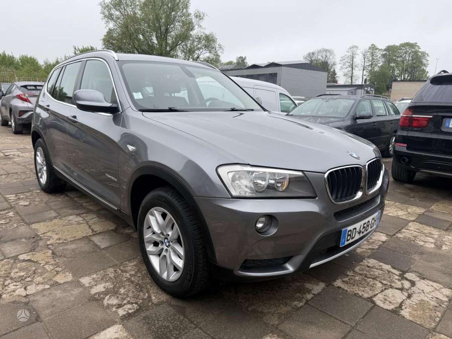 Grey BMW X3 2010 in Telschi, with an engine capacity of 2.00 L and mileage of 260 thousand km for 9250 €, photo 3 on AUTOMOTO.COM.LV