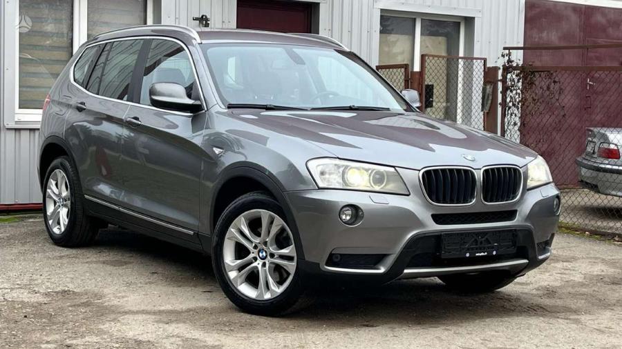 Grey BMW X3 2011 in Ukmerge, with an engine capacity of 2.00 L and mileage of 299 thousand km for 9200 €, photo 1 on AUTOMOTO.COM.LV