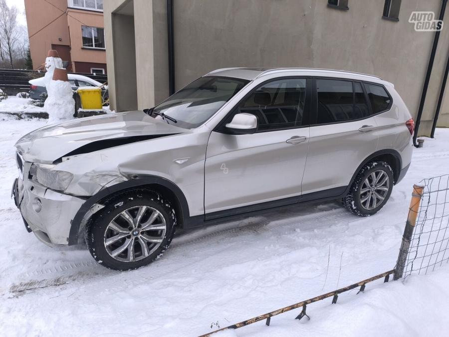 Grey BMW X3 2011 in Radviliskis, with an engine capacity of 2.00 L and mileage of 333 thousand km for 5100 €, photo 9 on AUTOMOTO.COM.LV
