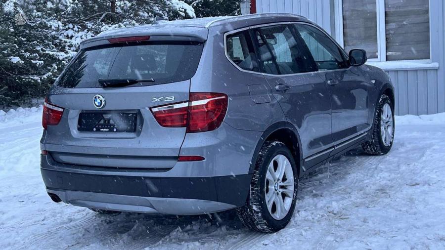 Grey BMW X3 2011 in Ukmerge, with an engine capacity of 2.00 L and mileage of 299 thousand km for 8900 €, photo 4 on AUTOMOTO.COM.LV