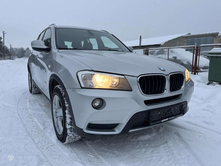 Grey BMW X3 2011 in Ukmerge, with an engine capacity of 2.00 L and mileage of 230 thousand km for 8350 €, photo 3 on AUTOMOTO.COM.LV