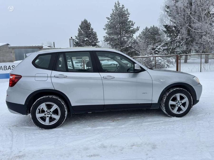 Grey BMW X3 2011 in Ukmerge, with an engine capacity of 2.00 L and mileage of 230 thousand km for 8350 €, photo 7 on AUTOMOTO.COM.LV