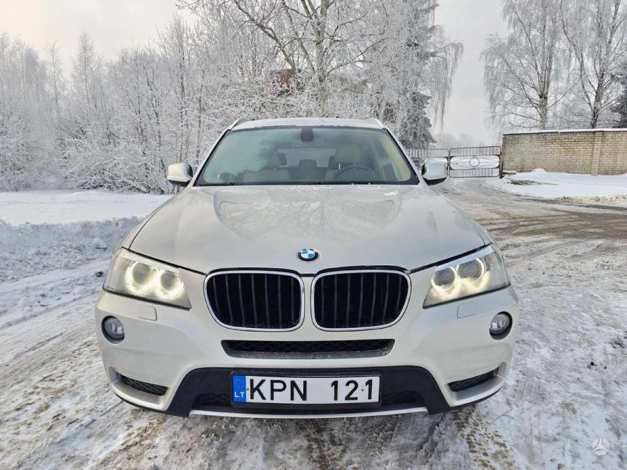 Grey BMW X3 2011 in Siauliai, with an engine capacity of 2.00 L and mileage of 211 thousand km for 8600 €, photo 2 on AUTOMOTO.COM.LV