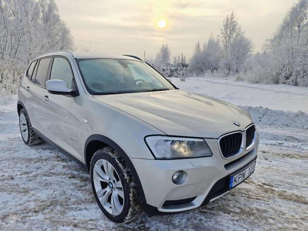 Grey BMW X3 2011 in Siauliai, with an engine capacity of 2.00 L and mileage of 211 thousand km for 8600 €, photo 3 on AUTOMOTO.COM.LV