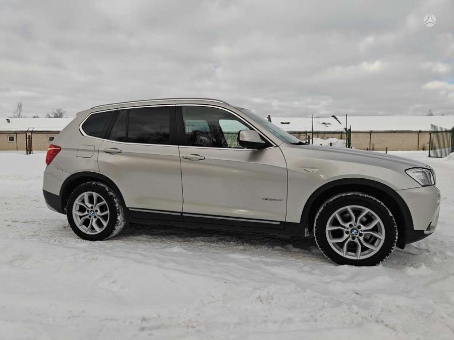 Grey BMW X3 2011 in Taurage, with an engine capacity of 2.00 L and mileage of 343 thousand km for 7700 €, photo 7 on AUTOMOTO.COM.LV