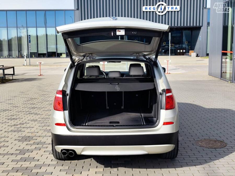 Pelēks BMW X3 2011 Šauļi, ar dzinēja tilpumu 3.00 L un nobraukumu 235 tūkst. km par 8600 €, foto 23 vietnē AUTOMOTO.COM.LV