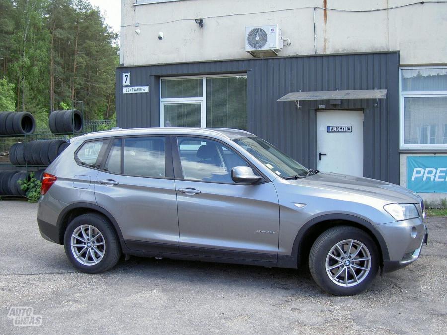 Grey BMW X3 2011 in Vilnius, with an engine capacity of 2.00 L and mileage of 199 thousand km for 8499 €, photo 8 on AUTOMOTO.COM.LV