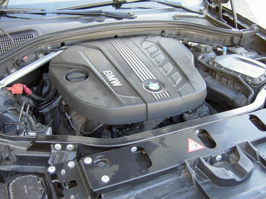 Grey BMW X3 2011 in Vilnius, with an engine capacity of 2.00 L and mileage of 199 thousand km for 8499 €, photo 22 on AUTOMOTO.COM.LV