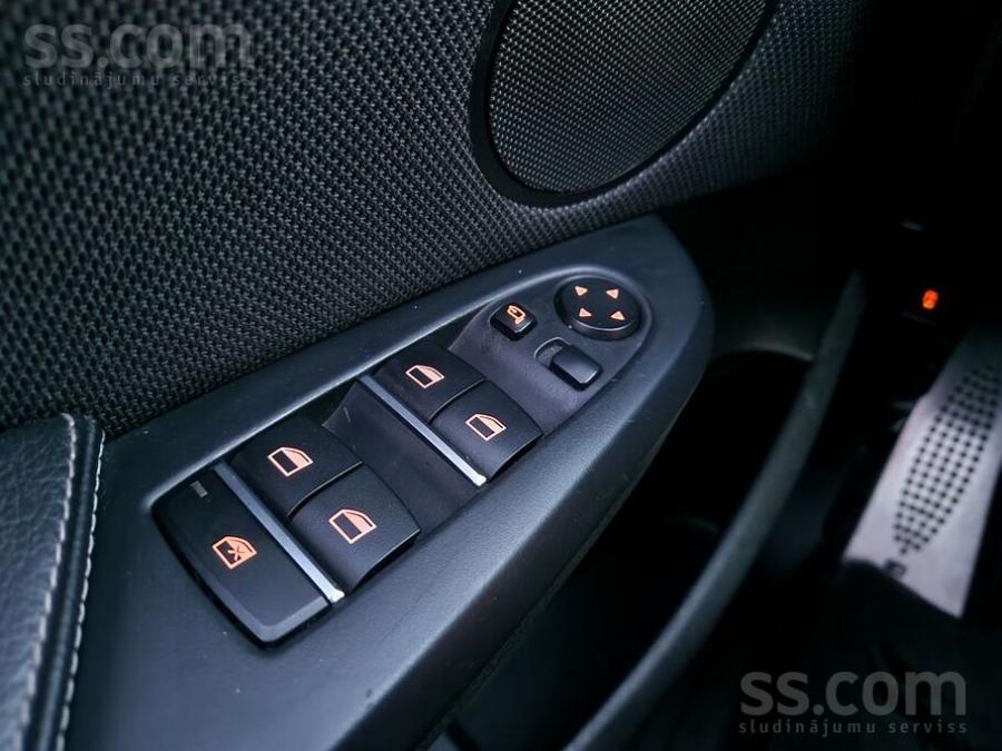 Pelēks BMW X3 2011 Liepāja, ar dzinēja tilpumu 3.00 L un nobraukumu 326 tūkst. km par 10990 €, foto 22 vietnē AUTOMOTO.COM.LV