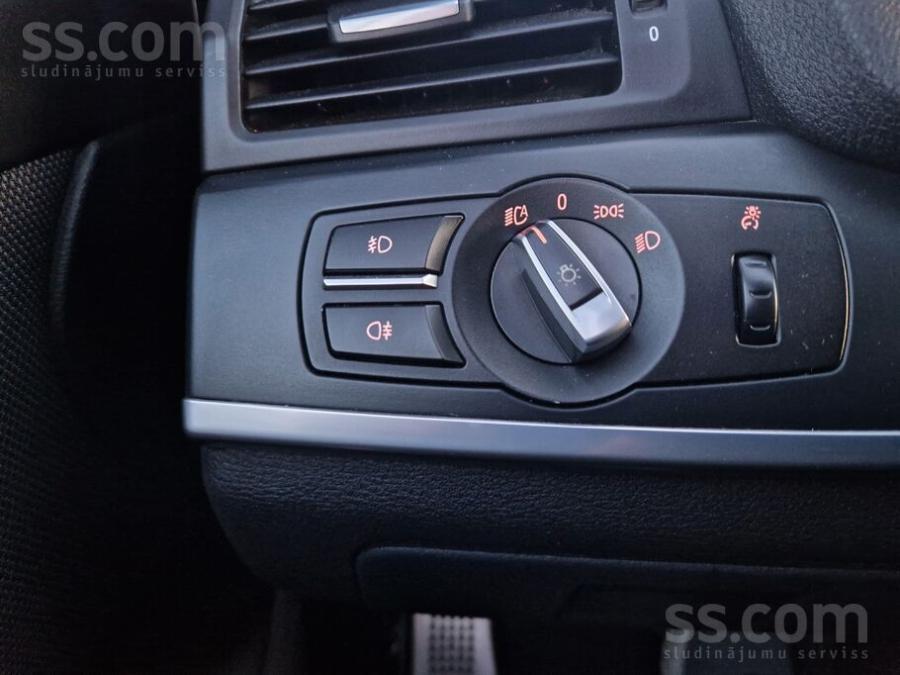 Pelēks BMW X3 2011 Liepāja, ar dzinēja tilpumu 3.00 L un nobraukumu 326 tūkst. km par 10990 €, foto 23 vietnē AUTOMOTO.COM.LV