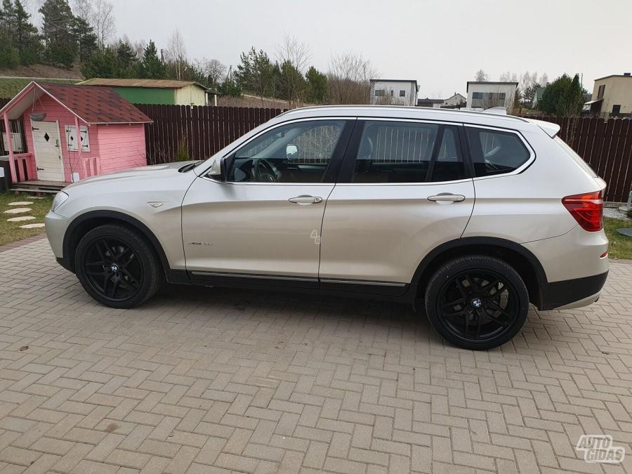 Grey BMW X3 2011 in Vilnius, with an engine capacity of 2.00 L and mileage of 270 thousand km for 8300 €, photo 7 on AUTOMOTO.COM.LV