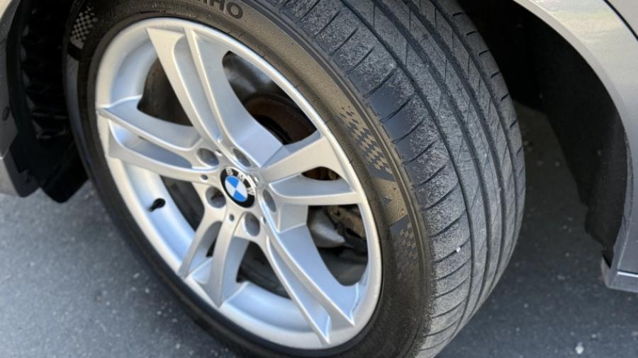 Grey BMW X3 2011 in Riga, with an engine capacity of 3.00 L and mileage of 260 thousand km for 10950 €, photo 8 on AUTOMOTO.COM.LV