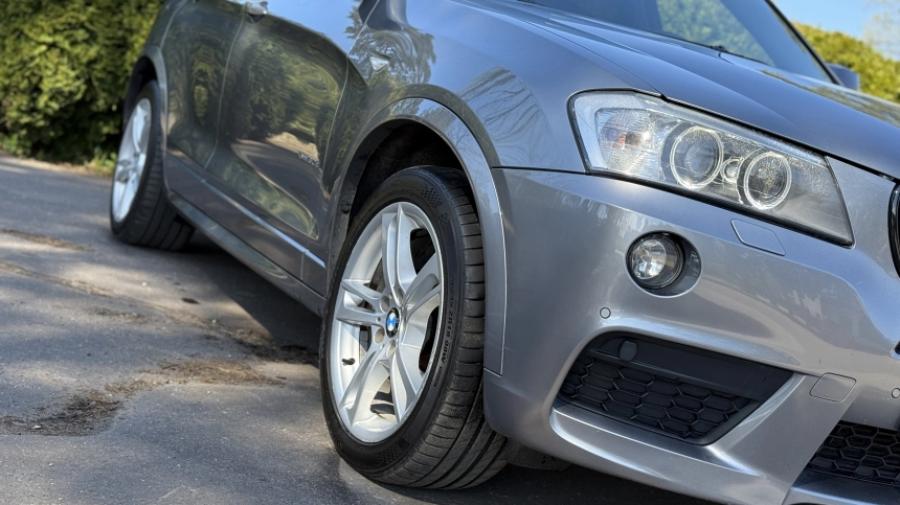 Grey BMW X3 2011 in Riga, with an engine capacity of 3.00 L and mileage of 260 thousand km for 10950 €, photo 13 on AUTOMOTO.COM.LV