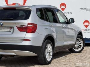 Grey BMW X3 2011 in Taurage, with an engine capacity of 2.00 L and mileage of 291 thousand km for 7900 €, photo 11 on AUTOMOTO.COM.LV