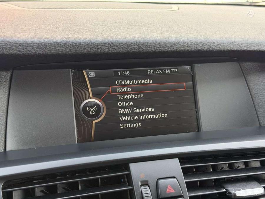 Grey BMW X3 2011 in Taurage, with an engine capacity of 2.00 L and mileage of 291 thousand km for 7900 €, photo 22 on AUTOMOTO.COM.LV