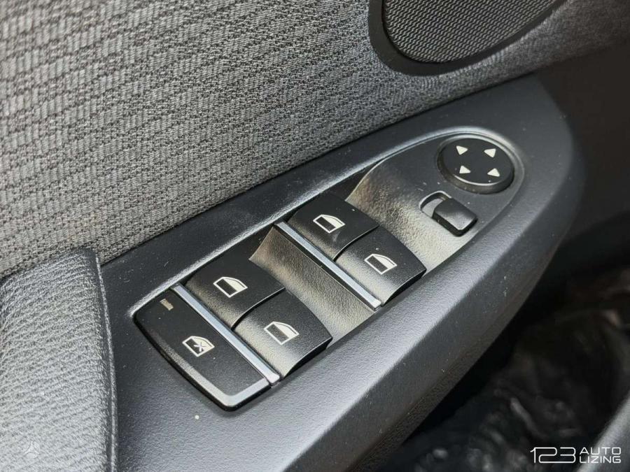 Grey BMW X3 2011 in Taurage, with an engine capacity of 2.00 L and mileage of 291 thousand km for 7900 €, photo 26 on AUTOMOTO.COM.LV