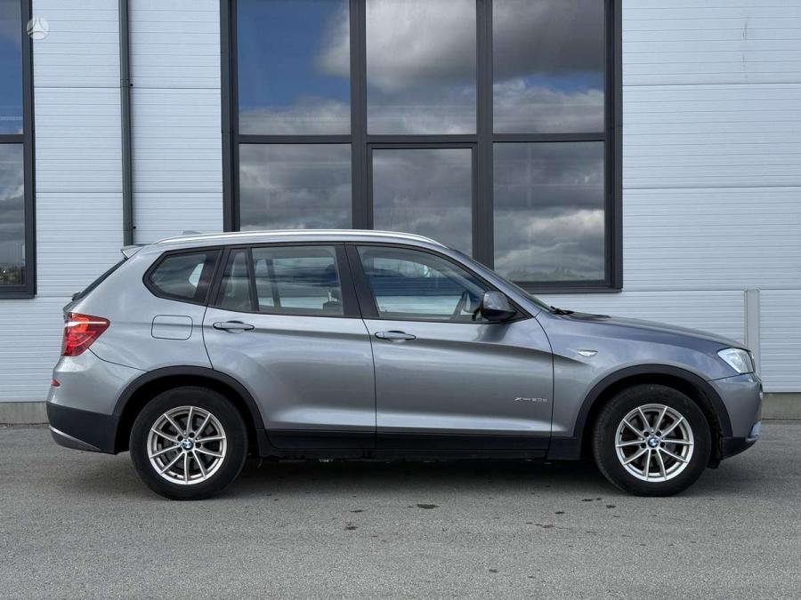 Grey BMW X3 2011 in Panevezys, with an engine capacity of 2.00 L and mileage of 330 thousand km for 6200 €, photo 5 on AUTOMOTO.COM.LV