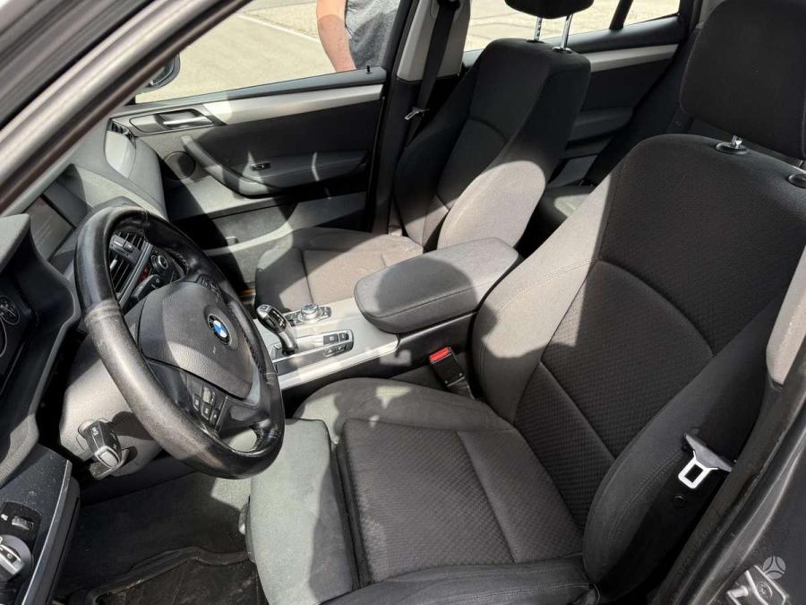 Grey BMW X3 2011 in Panevezys, with an engine capacity of 2.00 L and mileage of 330 thousand km for 6200 €, photo 17 on AUTOMOTO.COM.LV