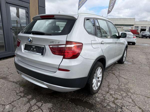 Grey BMW X3 2011 in Panevezys, with an engine capacity of 2.00 L and mileage of 270 thousand km for 9500 €, photo 8 on AUTOMOTO.COM.LV