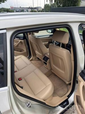 Grey BMW X3 2011 in Riga, with an engine capacity of 3.00 L and mileage of 0 thousand km for 10600 €, photo 6 on AUTOMOTO.COM.LV