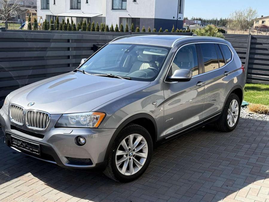 Grey BMW X3 2011 in Kaunas, with an engine capacity of 3.00 L and mileage of 320 thousand km for 6950 €, photo 1 on AUTOMOTO.COM.LV