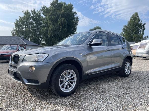 Pelēks BMW X3 2011 Valmiera, ar dzinēja tilpumu 2.00 L un nobraukumu 219 tūkst. km par 7990 €, foto 1 vietnē AUTOMOTO.COM.LV