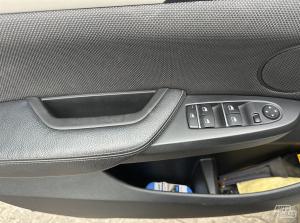 Grey BMW X3 2011 in Silute, with an engine capacity of 2.00 L and mileage of 250 thousand km for 10500 €, photo 13 on AUTOMOTO.COM.LV