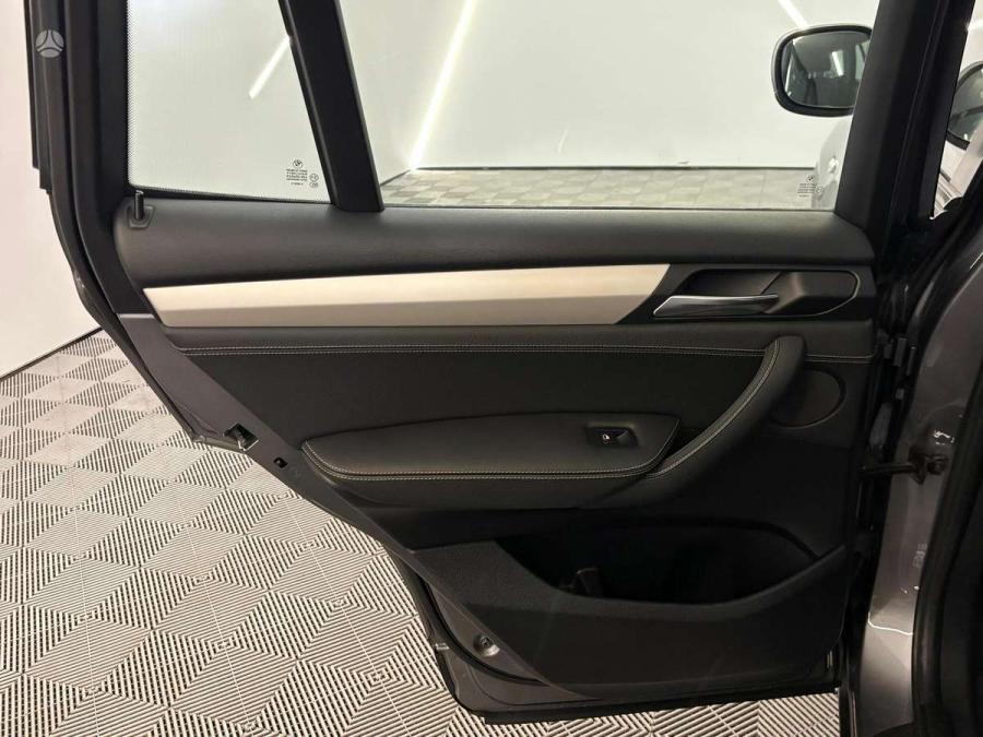 Grey BMW X3 2011 in Marijampole, with an engine capacity of 2.00 L and mileage of 239 thousand km for 9950 €, photo 6 on AUTOMOTO.COM.LV