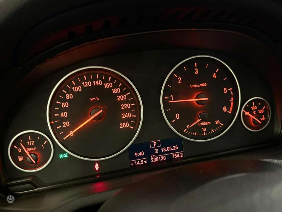 Grey BMW X3 2011 in Marijampole, with an engine capacity of 2.00 L and mileage of 239 thousand km for 9950 €, photo 17 on AUTOMOTO.COM.LV