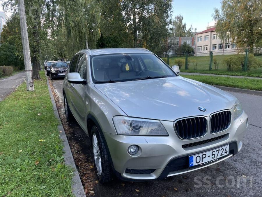 Grey BMW X3 2011 in Daugavpils, with an engine capacity of 2.00 L and mileage of 290 thousand km for 9300 €, photo 1 on AUTOMOTO.COM.LV