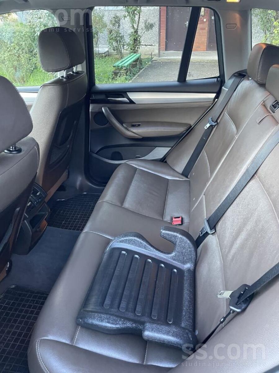 Grey BMW X3 2011 in Daugavpils, with an engine capacity of 2.00 L and mileage of 290 thousand km for 9300 €, photo 4 on AUTOMOTO.COM.LV