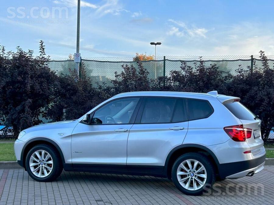 Pelēks BMW X3 2011 Rīga, ar dzinēja tilpumu 2.00 L un nobraukumu 292 tūkst. km par 6990 €, foto 5 vietnē AUTOMOTO.COM.LV