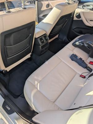 Grey BMW X3 2011 in Vilnius, with an engine capacity of 3.00 L and mileage of 378 thousand km for 14000 €, photo 17 on AUTOMOTO.COM.LV