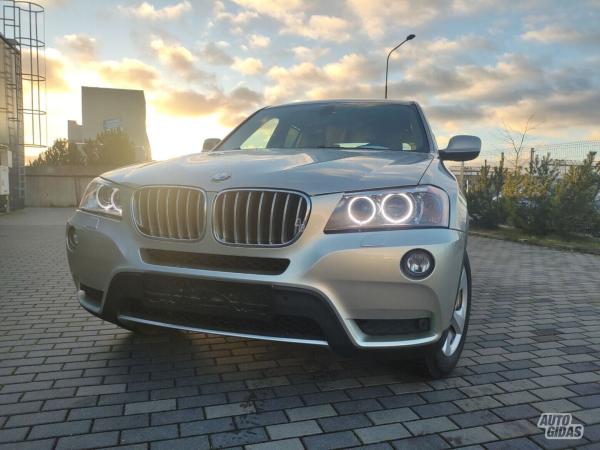Grey BMW X3 2012 in Siauliai, with an engine capacity of 3.00 L and mileage of 291 thousand km for 10500 €, photo 3 on AUTOMOTO.COM.LV