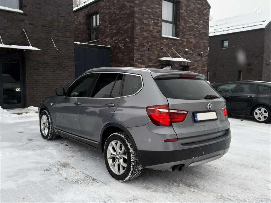 Pelēks BMW X3 2012 Viļņa, ar dzinēja tilpumu 2.00 L un nobraukumu 217 tūkst. km par 9900 €, foto 3 vietnē AUTOMOTO.COM.LV