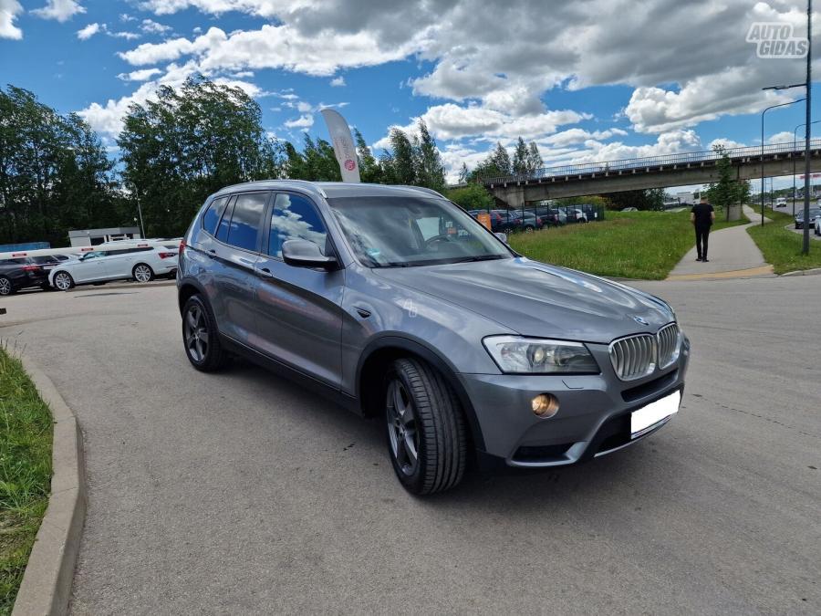 Grey BMW X3 2012 in Kaunas, with an engine capacity of 3.00 L and mileage of 303 thousand km for 11990 €, photo 4 on AUTOMOTO.COM.LV
