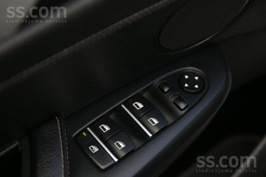 Grey BMW X3 2012 in Riga, with an engine capacity of 3.00 L and mileage of 0 thousand km for 12390 €, photo 9 on AUTOMOTO.COM.LV