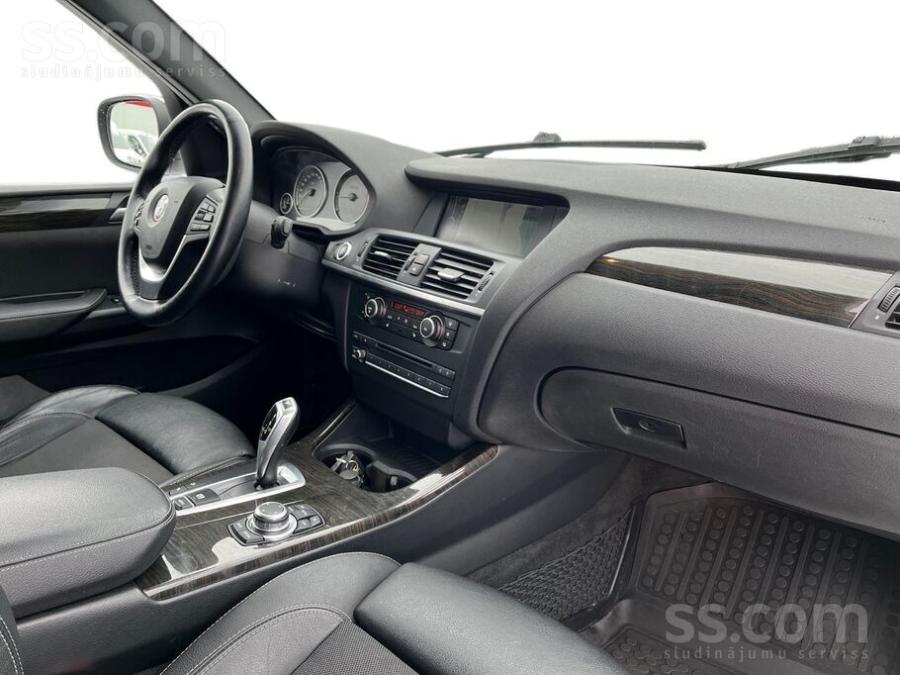 Grey BMW X3 2012 in Riga, with an engine capacity of 2.00 L and mileage of 164 thousand km for 12990 €, photo 7 on AUTOMOTO.COM.LV