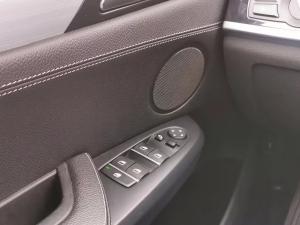 Pelēks BMW X3 2012 Kuldīga, ar dzinēja tilpumu 3.00 L un nobraukumu 308 tūkst. km par 12300 €, foto 17 vietnē AUTOMOTO.COM.LV