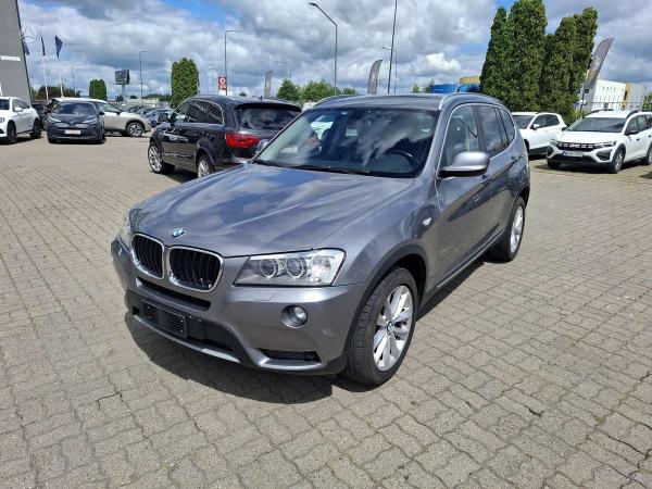 Pelēks BMW X3 2012 Kauņa, ar dzinēja tilpumu 2.00 L un nobraukumu 181 tūkst. km par 9000 €, foto 1 vietnē AUTOMOTO.COM.LV