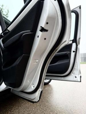 Pelēks BMW X3 2012 Utena, ar dzinēja tilpumu 2.00 L un nobraukumu 249 tūkst. km par 11150 €, foto 33 vietnē AUTOMOTO.COM.LV