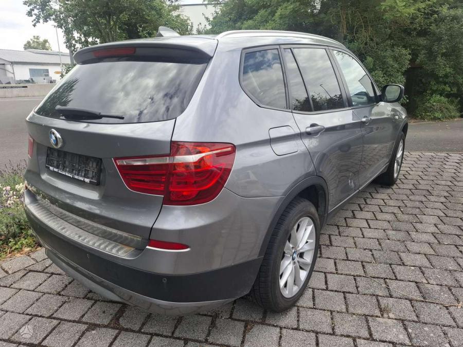 Pelēks BMW X3 2012 Rokiškis, ar dzinēja tilpumu 2.99 L un nobraukumu 263 tūkst. km par 4500 €, foto 7 vietnē AUTOMOTO.COM.LV
