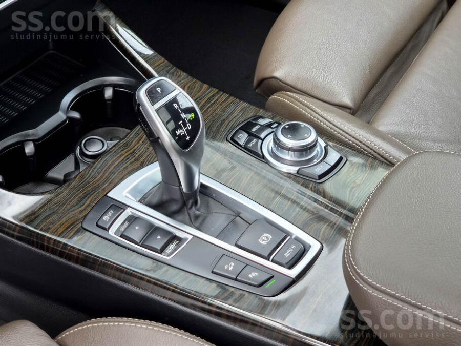 Grey BMW X3 2012 in Riga, with an engine capacity of 3.00 L and mileage of 327 thousand km for 11555 €, photo 17 on AUTOMOTO.COM.LV