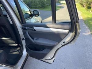 Grey BMW X3 2012 in Vilnius, with an engine capacity of 2.00 L and mileage of 168 thousand km for 9000 €, photo 11 on AUTOMOTO.COM.LV