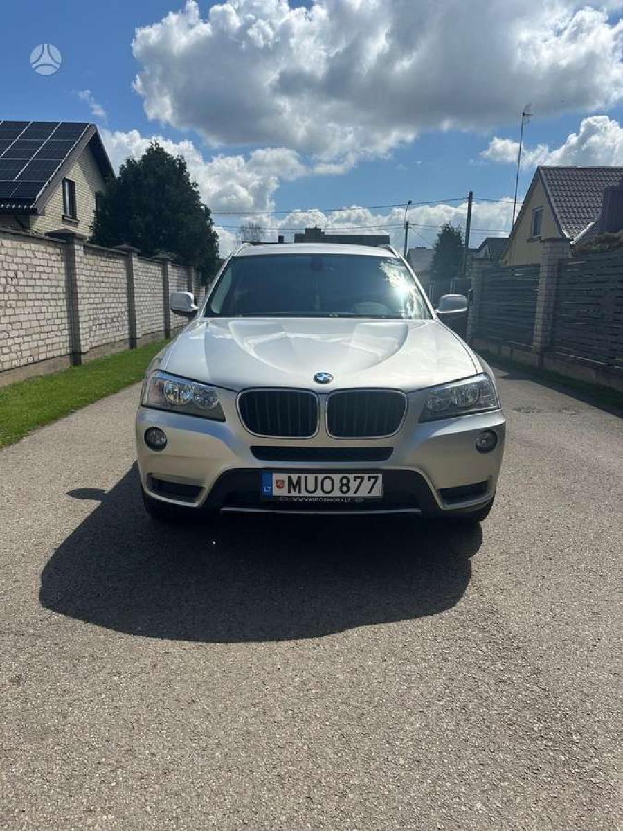 Grey BMW X3 2012 in Siauliai, with an engine capacity of 2.00 L and mileage of 290 thousand km for 8300 €, photo 1 on AUTOMOTO.COM.LV