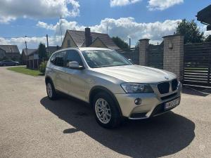 Grey BMW X3 2012 in Siauliai, with an engine capacity of 2.00 L and mileage of 290 thousand km for 8300 €, photo 3 on AUTOMOTO.COM.LV