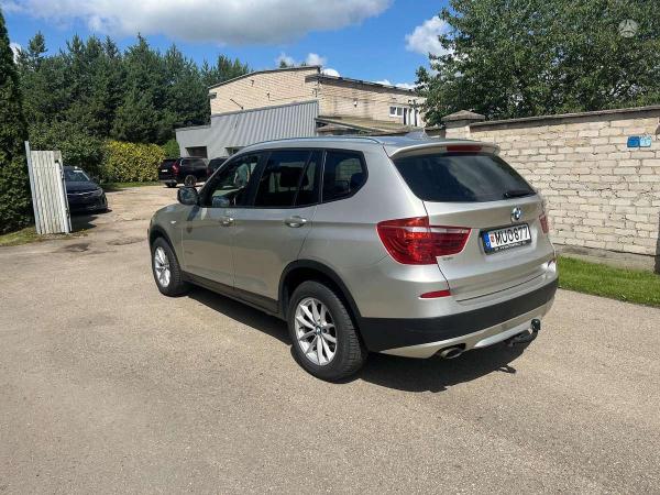 Grey BMW X3 2012 in Siauliai, with an engine capacity of 2.00 L and mileage of 290 thousand km for 8300 €, photo 4 on AUTOMOTO.COM.LV
