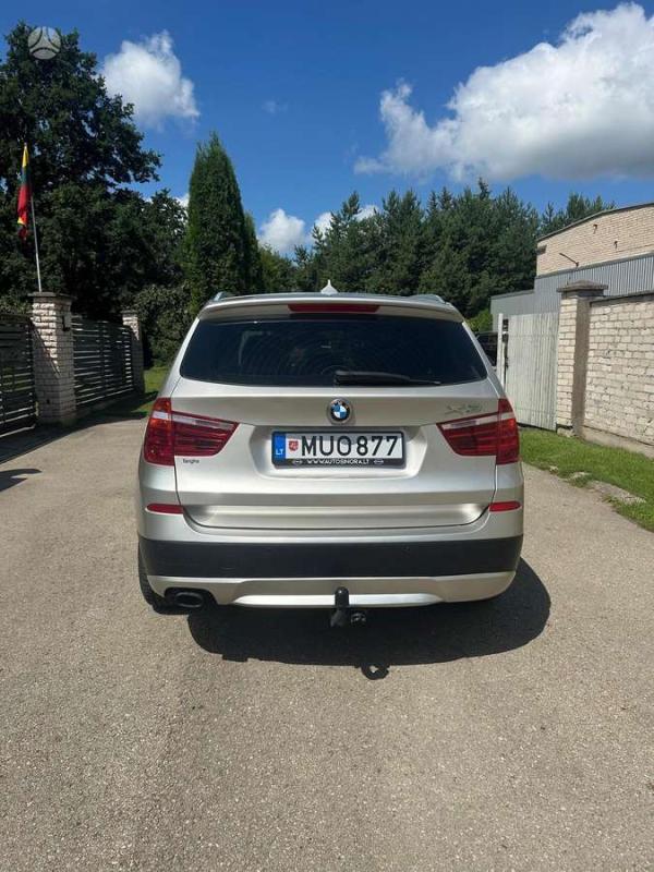 Grey BMW X3 2012 in Siauliai, with an engine capacity of 2.00 L and mileage of 290 thousand km for 8300 €, photo 5 on AUTOMOTO.COM.LV