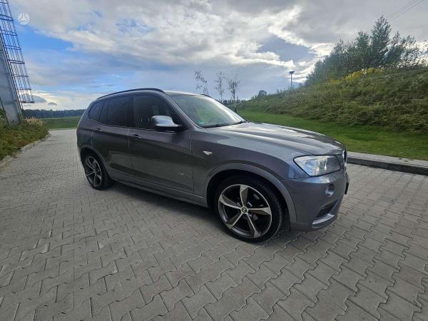 BMW X3 2012 in Vilnius on AUTOMOTO.COM.LV Grey BMW X3 2012 in Vilnius, with an engine capacity of 2.00 L and mileage of 291 thousand km for 10800 €, photo 9 on AUTOMOTO.COM.LV